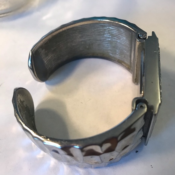 Accessories | Silver Quartz Watch | Poshmark